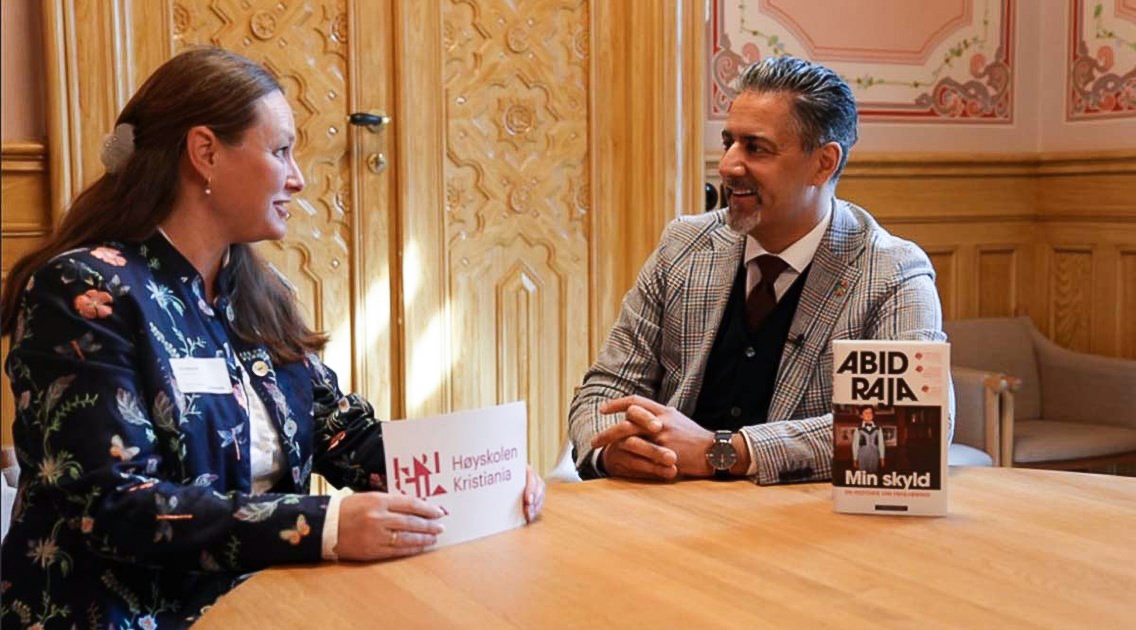 Abid Raja deler innsikt om krevende kulturkollisjon