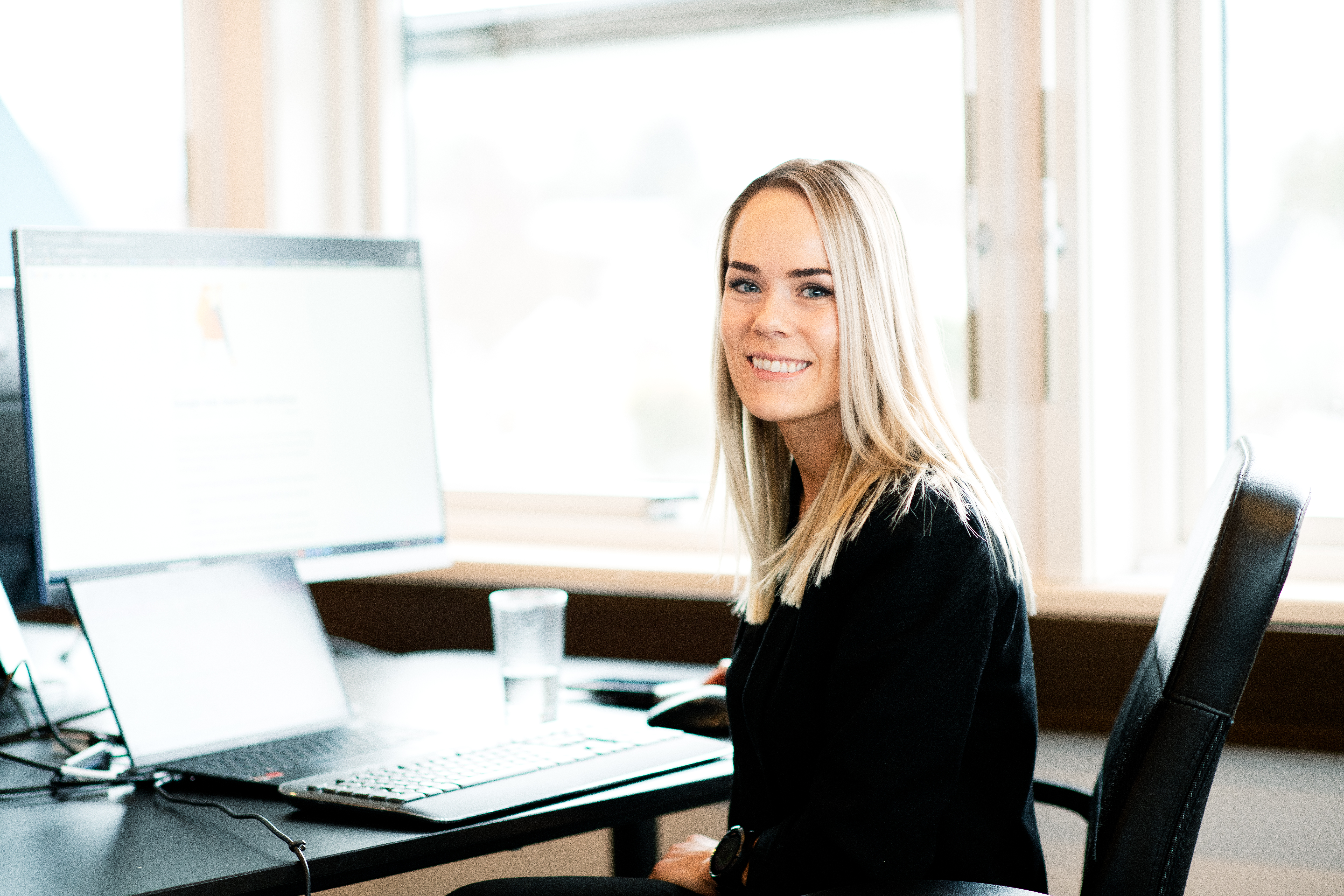 Byttet ut frisørsaksen med jobb som digital markedsfører