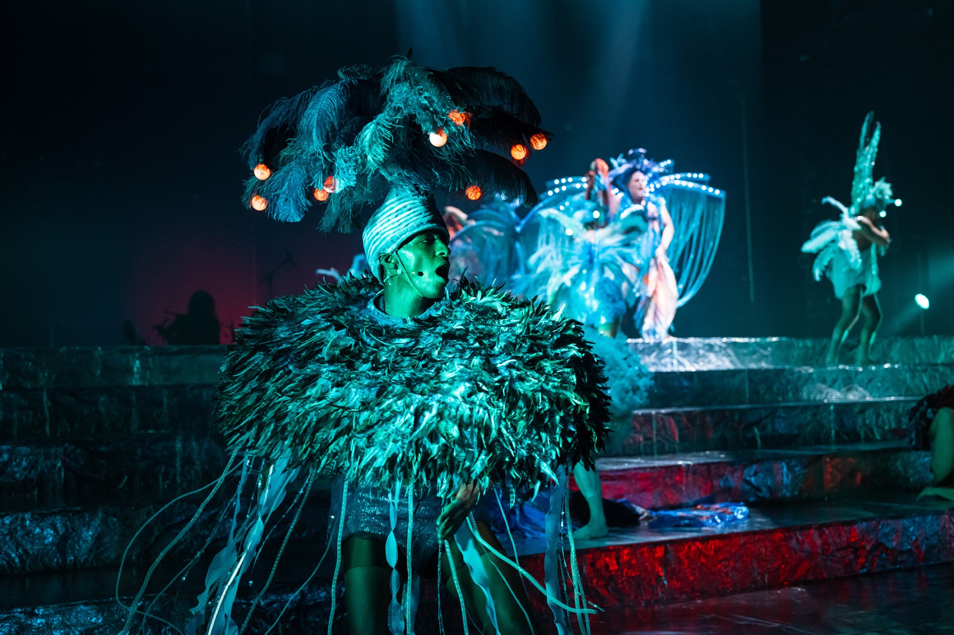 Fra bachelor i musikkteater til suksess på scenen.